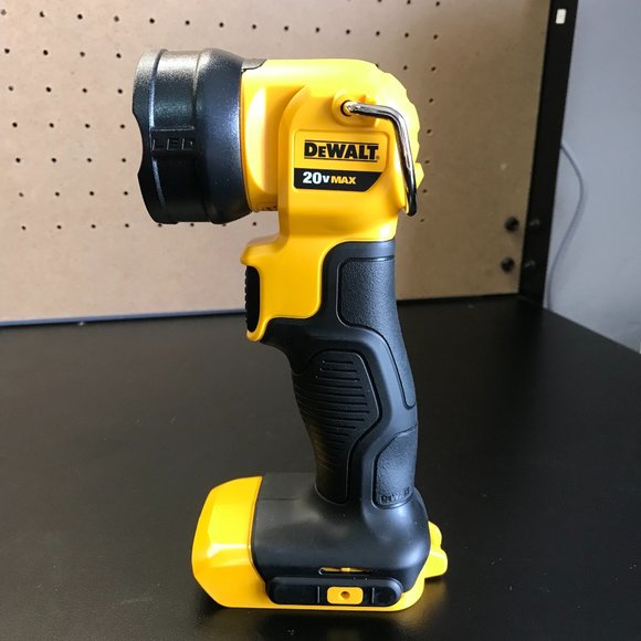 Dewalt | Other | Dewalt Dcl40 Led 20v Light Pivoting Flashlight Work ...
